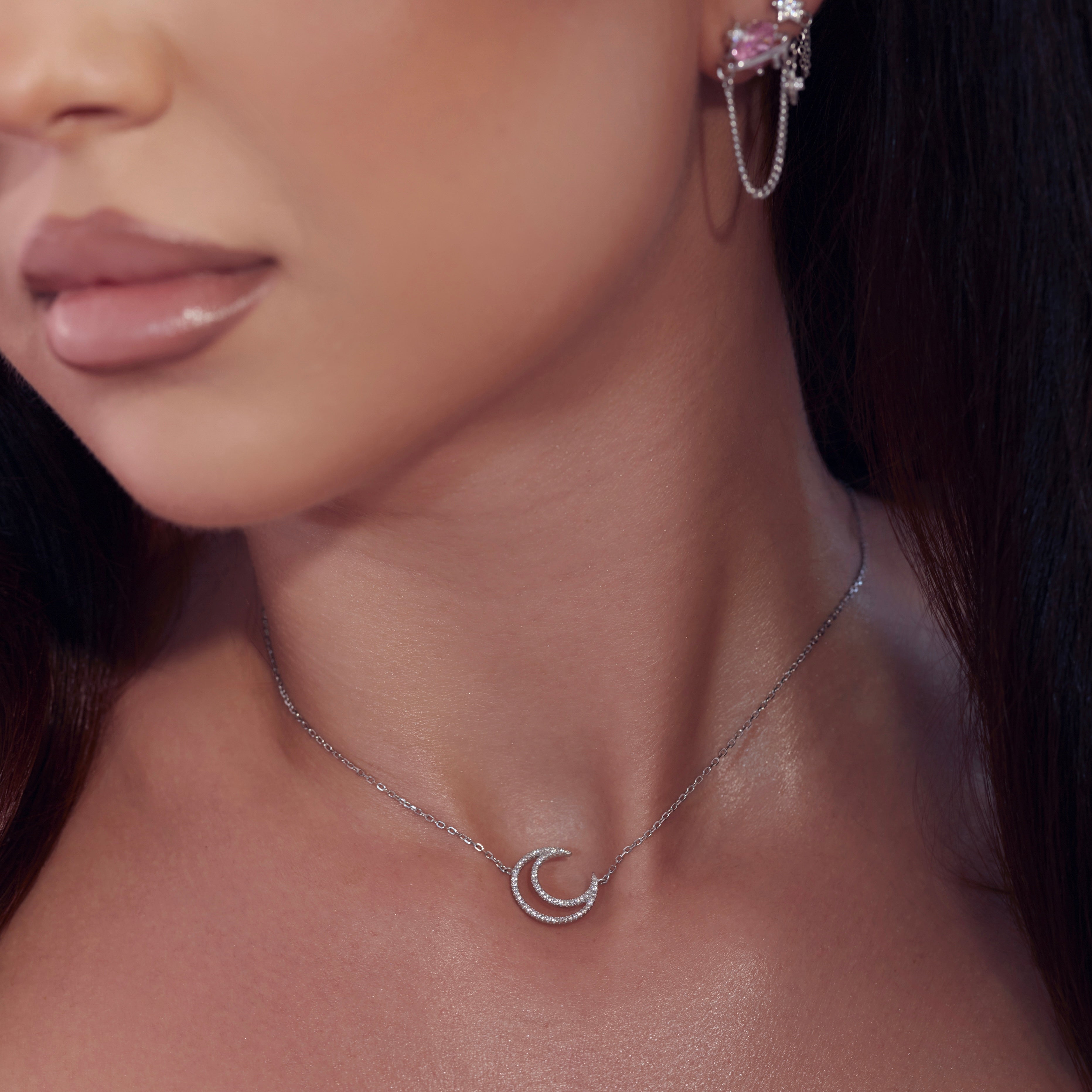 HALF MOON Pendant Necklace – NIKIBEE