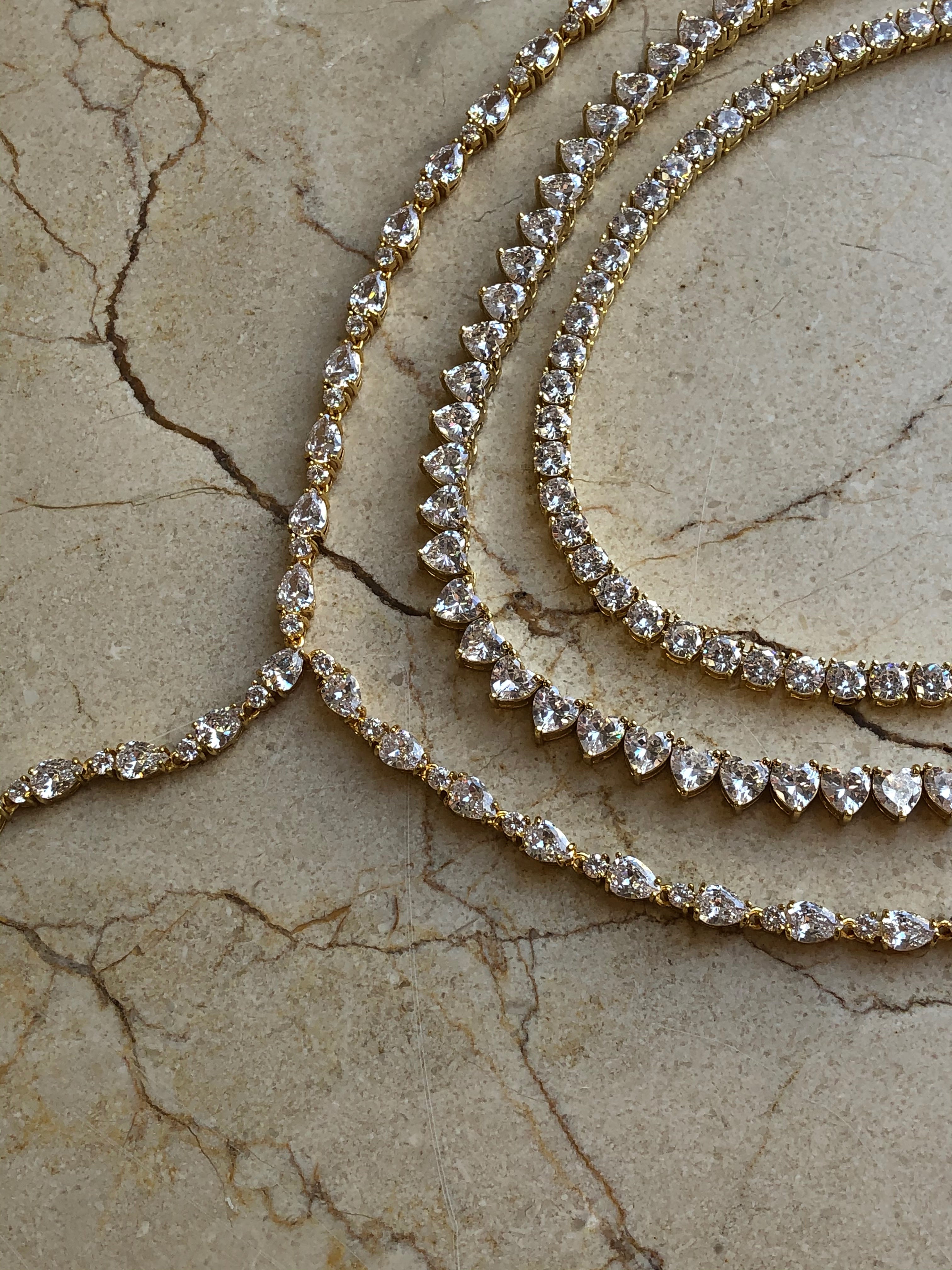 HOT DATE Gold Necklace – NIKIBEE