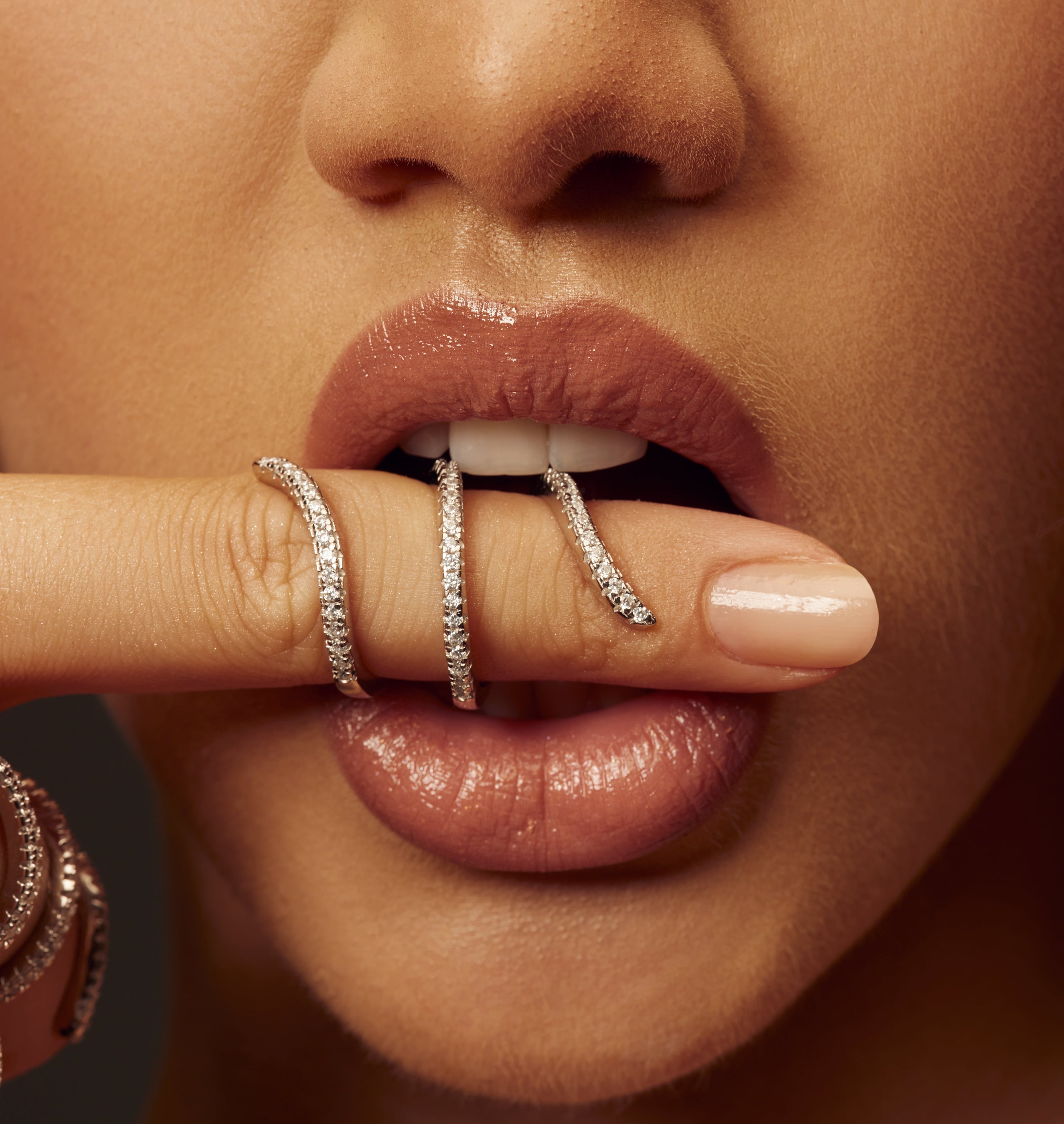 APHRODITE Ring – NIKIBEE